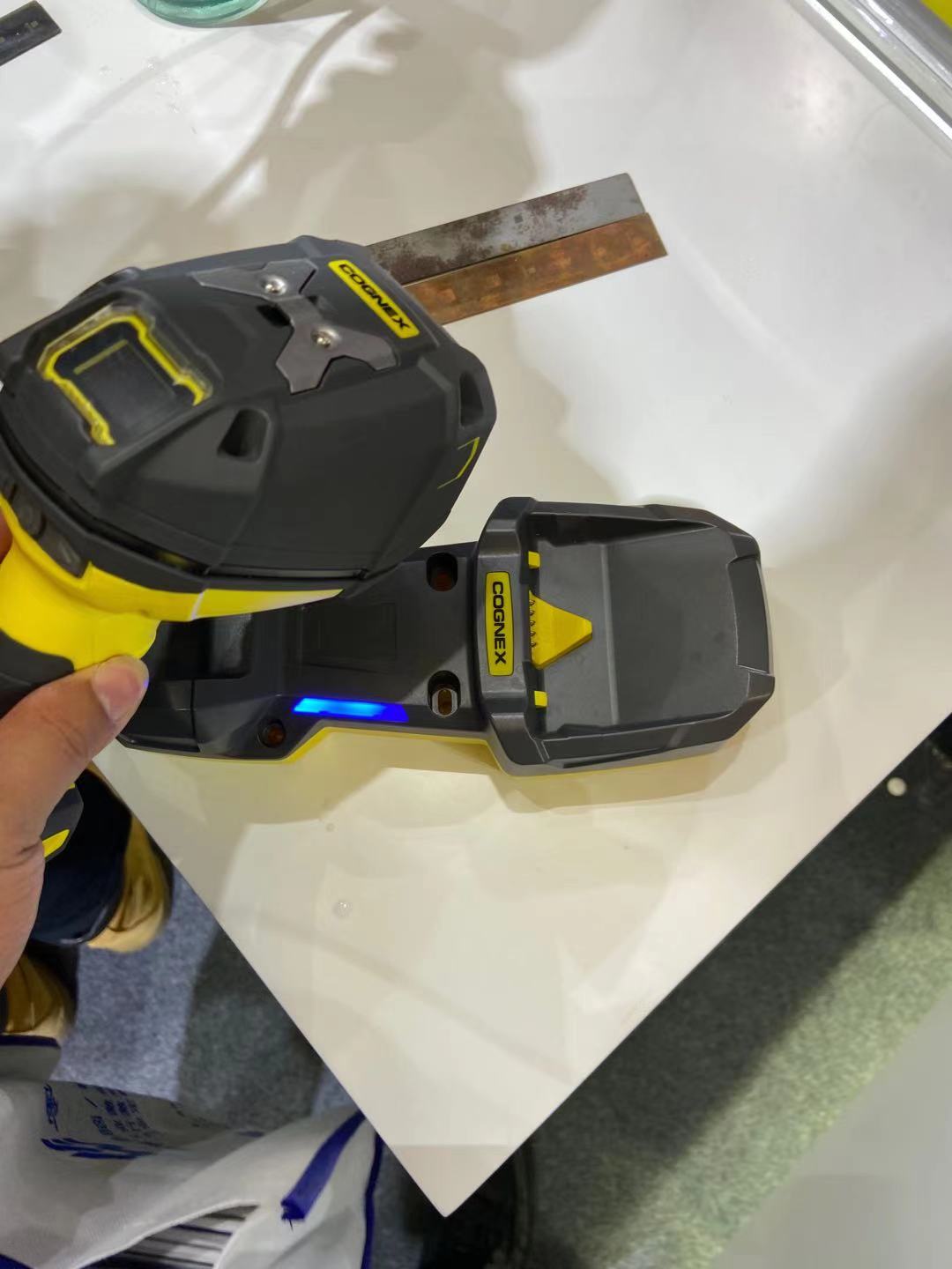 COGNEX 康耐视DATAMAN 8700 系列手持式读码器DM8700DX/DM8700DX-BT
